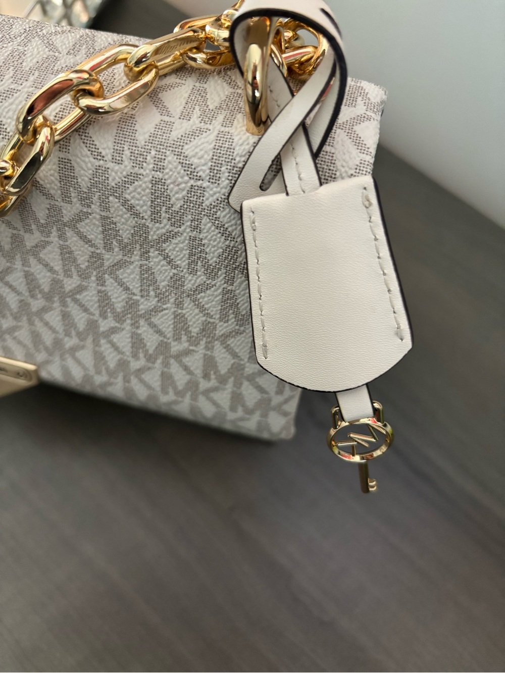 Michael Kors | Bags | Michael Kors Mk Logo Chain Medium Crossbody Bag ...